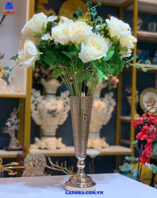 Lọ cắm hoa Thủy tinh đẹp và thanh lịch tại Ladora Decor